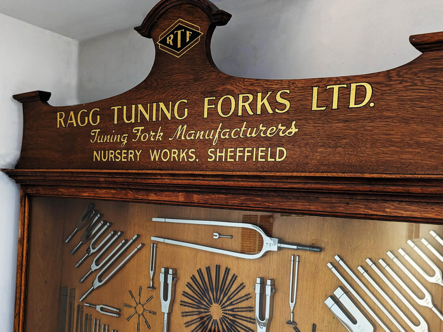 About Us - Ragg Tuning Forks